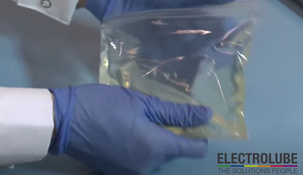 How to mix Polyurethane Resin Packs - Electrolube Australia